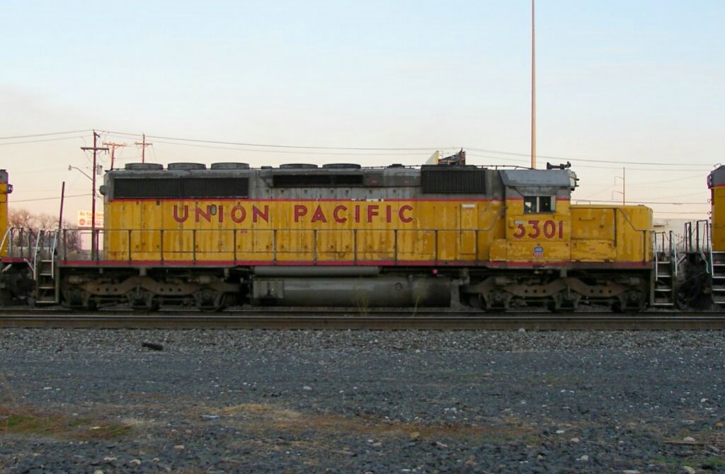 UP 3301 (SNOOT)